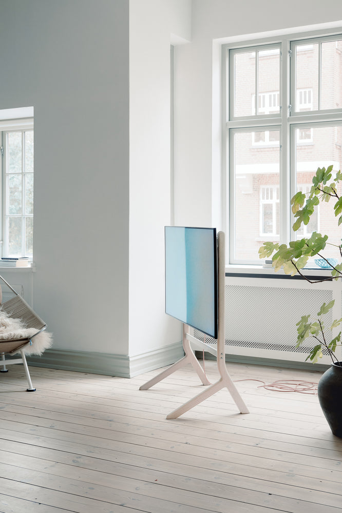 Køb en TV-stander fra Pedestal | Designtilbehør til TV'et