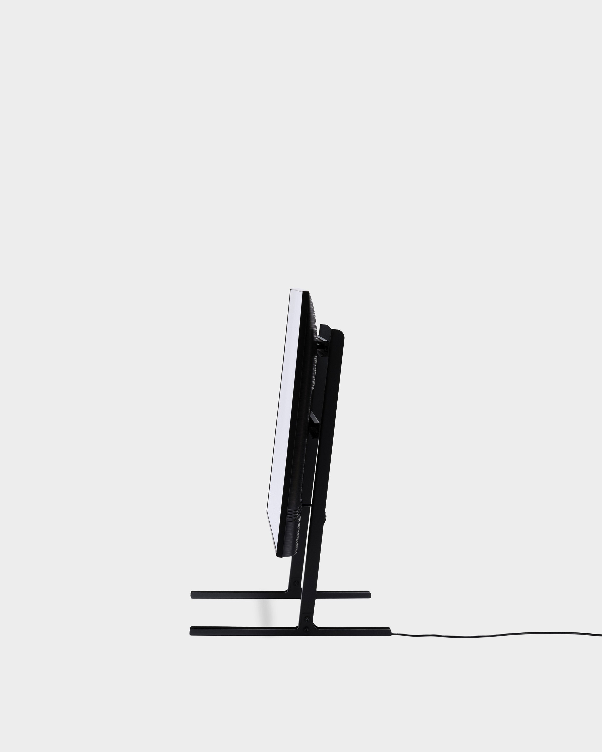 Tilted Stand - Charcoal – Pedestal DK